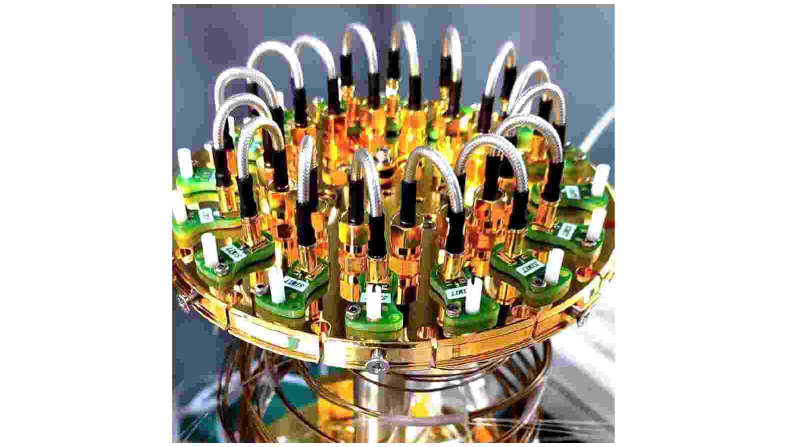 高综合性能超导纳米线单光子探测器